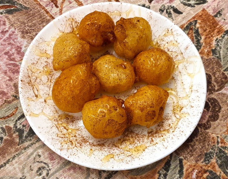 Λουκουμάδες Συνταγή | SantoriniCookingClasses.com